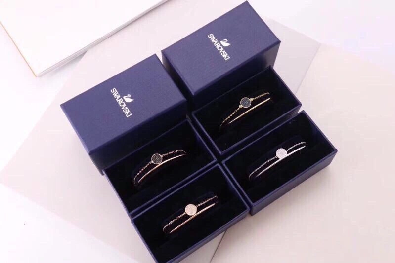 Cut-rate Swarovski Bracelets