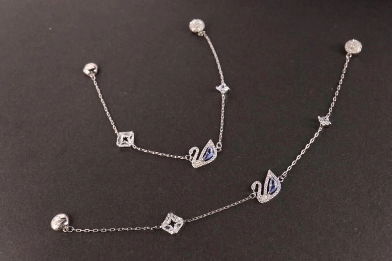 Cut-rate Swarovski Bracelets