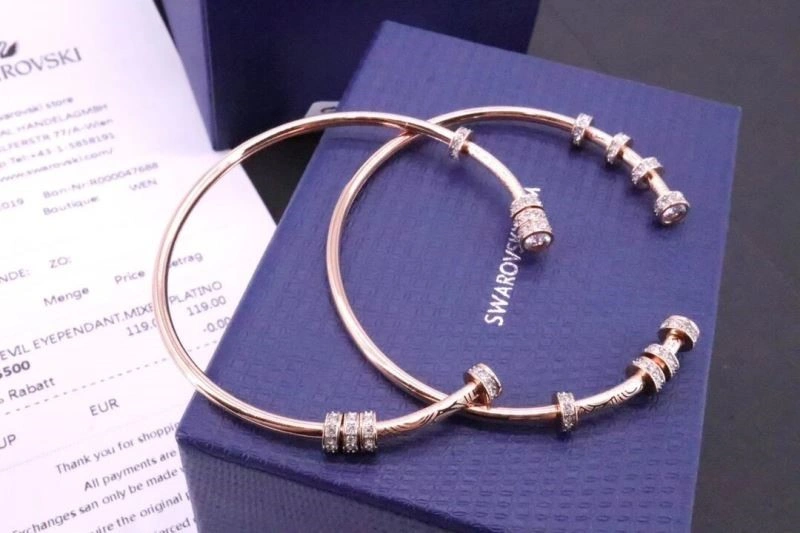 Cut-rate Swarovski Bracelets