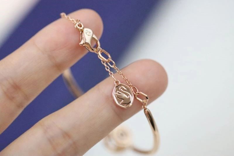 Cut-rate Swarovski Bracelets