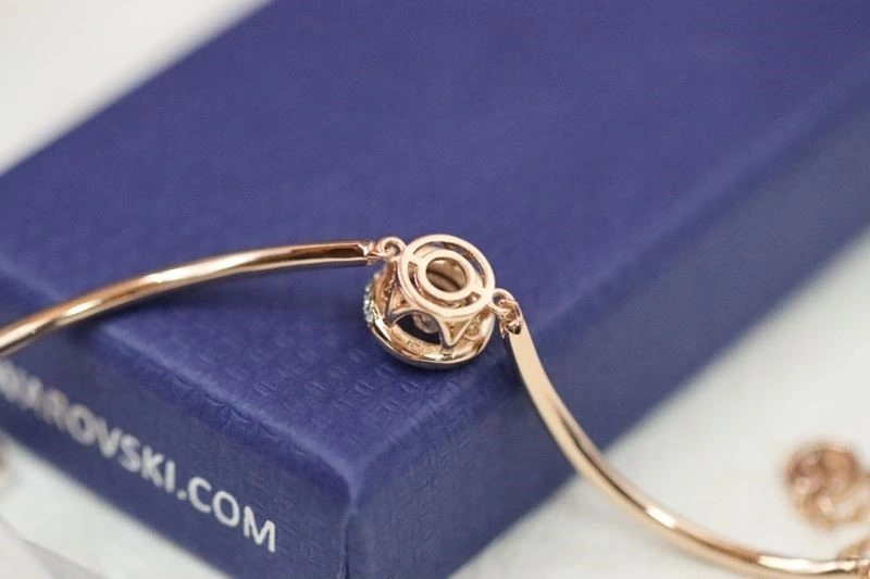 Cut-rate Swarovski Bracelets