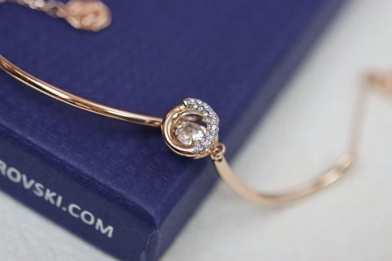 Cut-rate Swarovski Bracelets