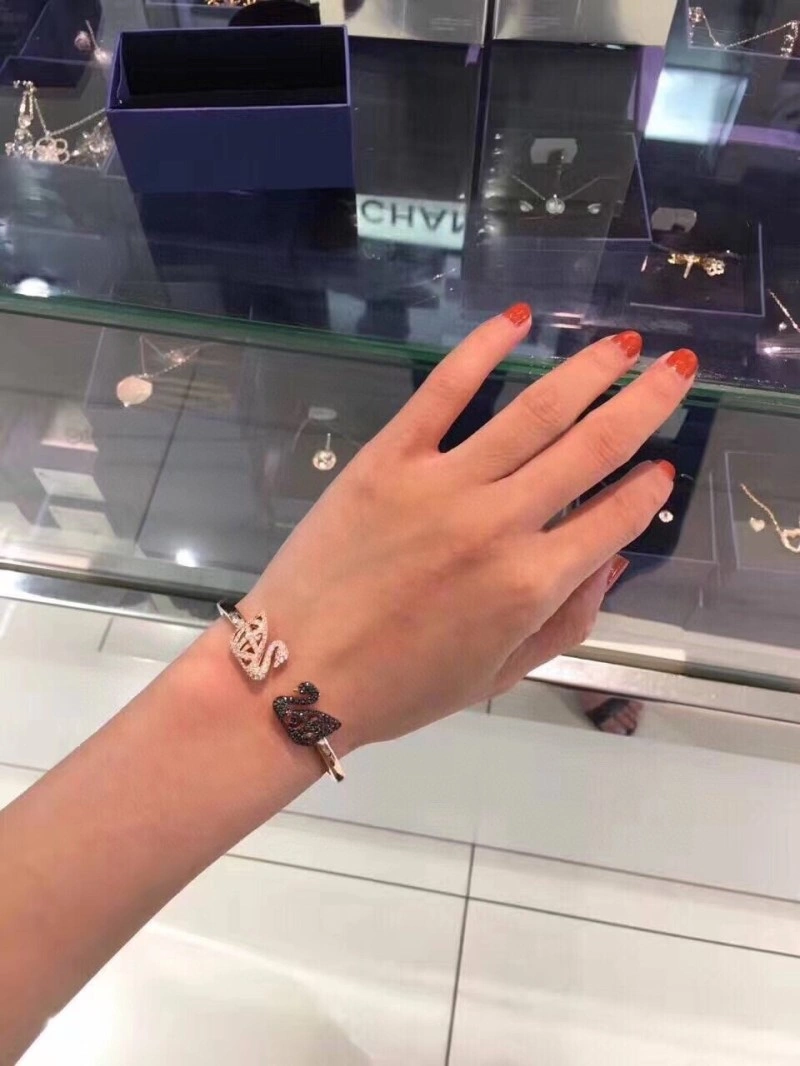 Inexpensive Swarovski Bracelets