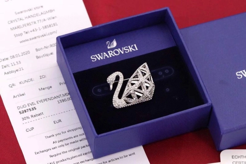 Top mirror Swarovski Brooches