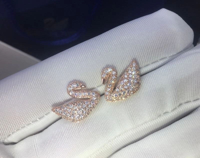 High accuracy Swarovski Earrings