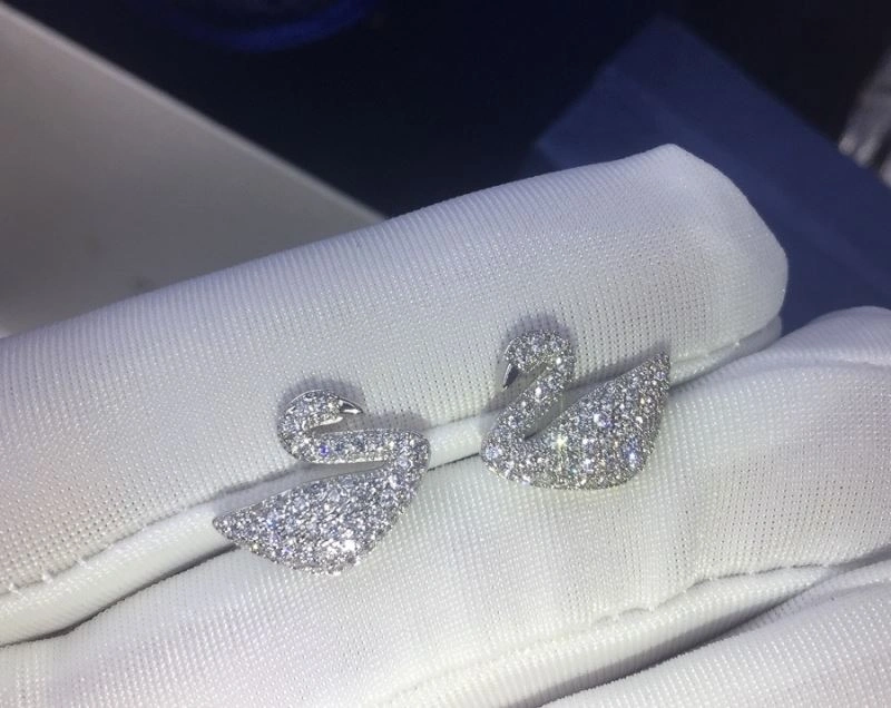 High accuracy Swarovski Earrings