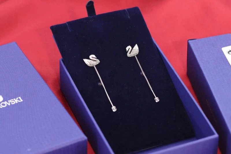 Accurate model Swarovski Earrings
