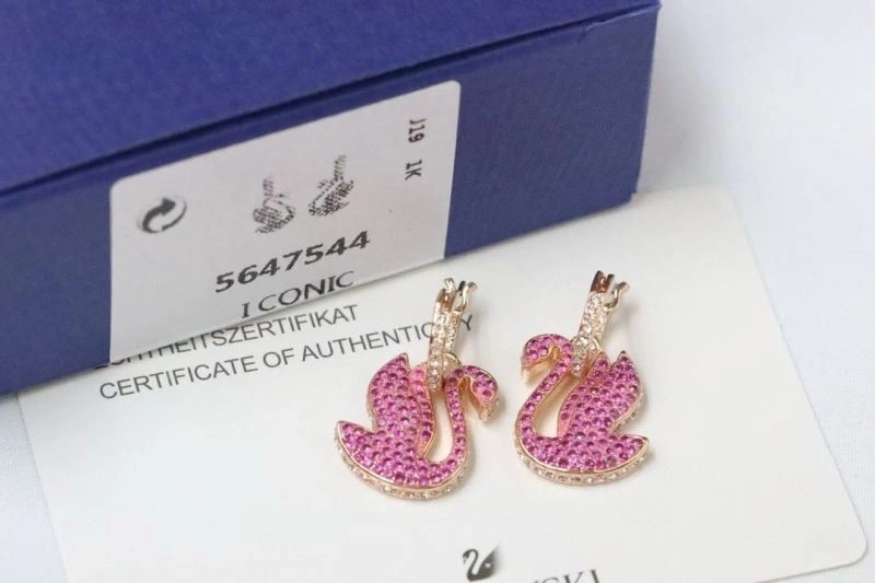 Low-cost Swarovski Earrings