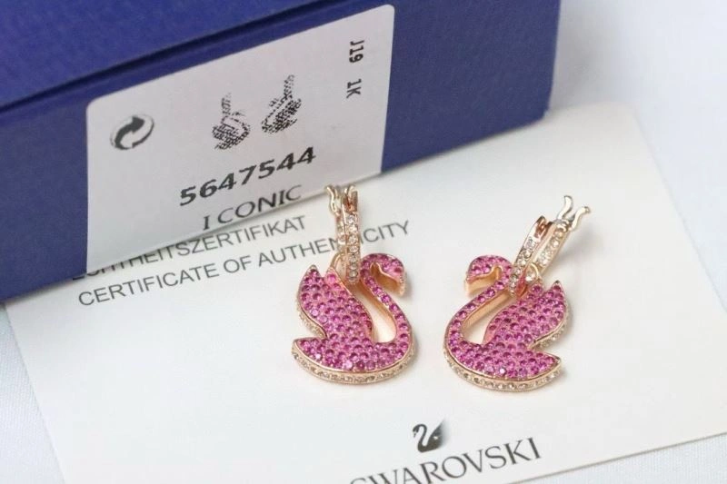 Low-cost Swarovski Earrings