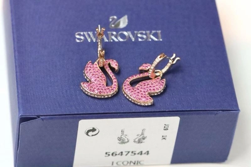Low-cost Swarovski Earrings