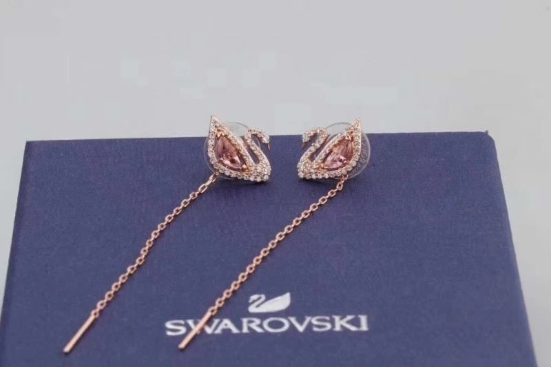 Low-cost Swarovski Earrings