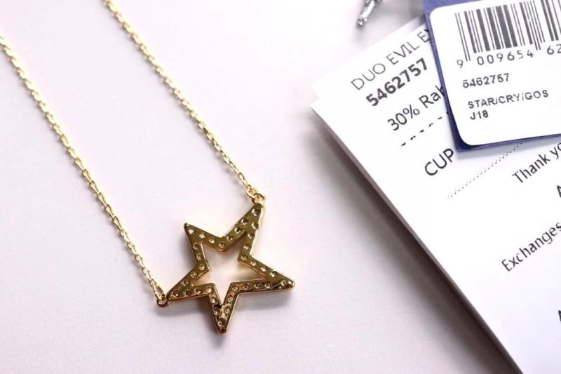 Accurate model Swarovski Necklaces