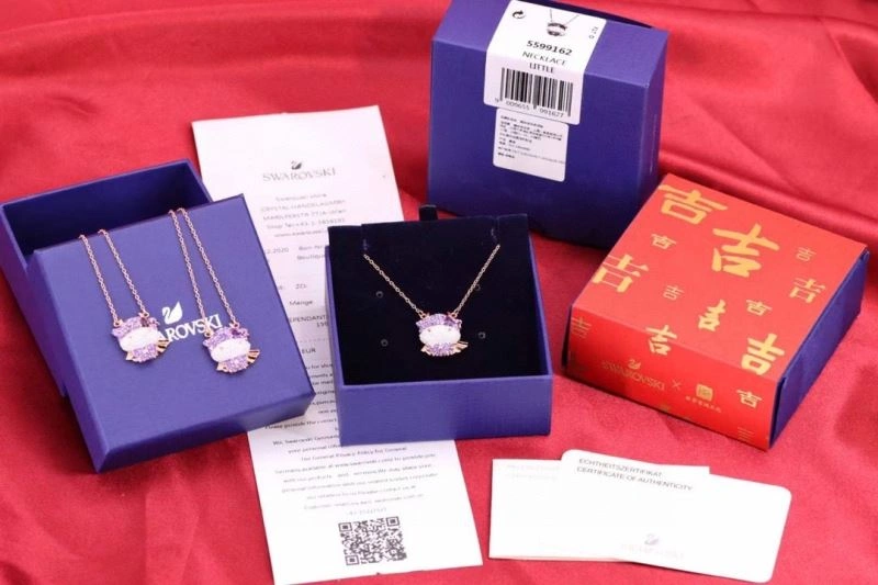Discounted Swarovski Necklaces