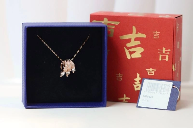 Cut-rate Swarovski Necklaces