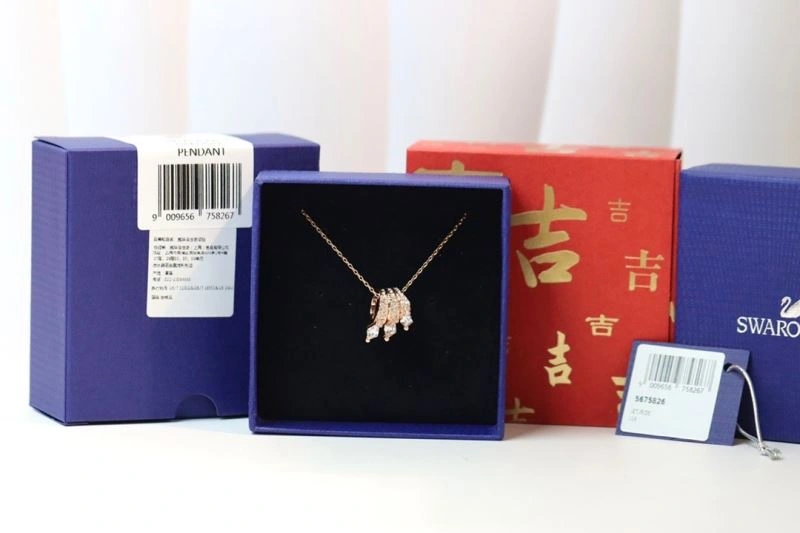 Cut-rate Swarovski Necklaces
