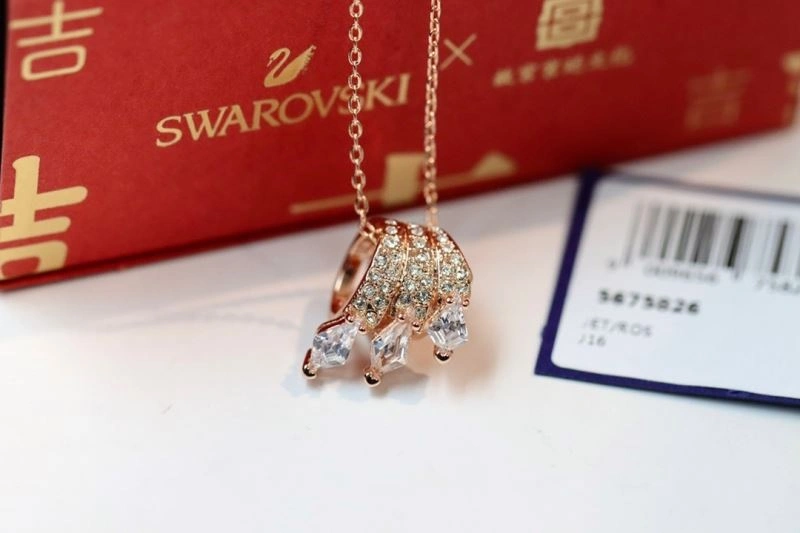 Cut-rate Swarovski Necklaces