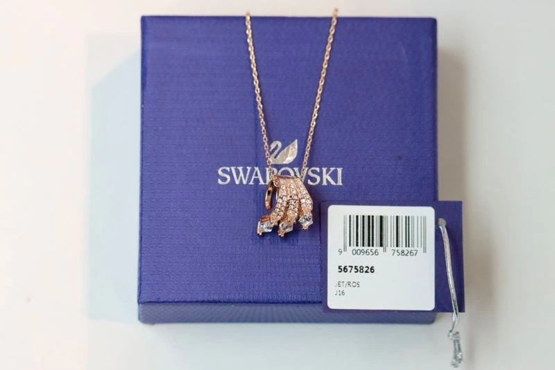 Cut-rate Swarovski Necklaces