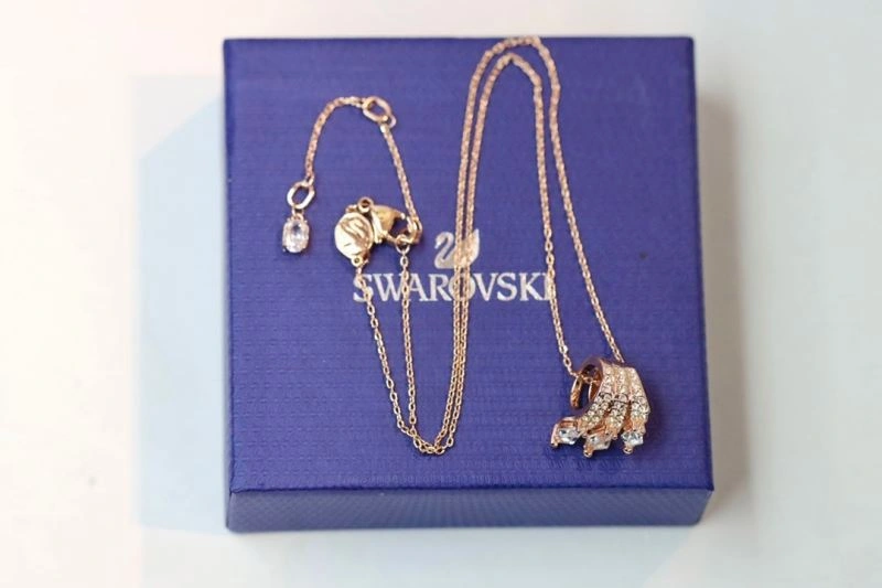 Cut-rate Swarovski Necklaces