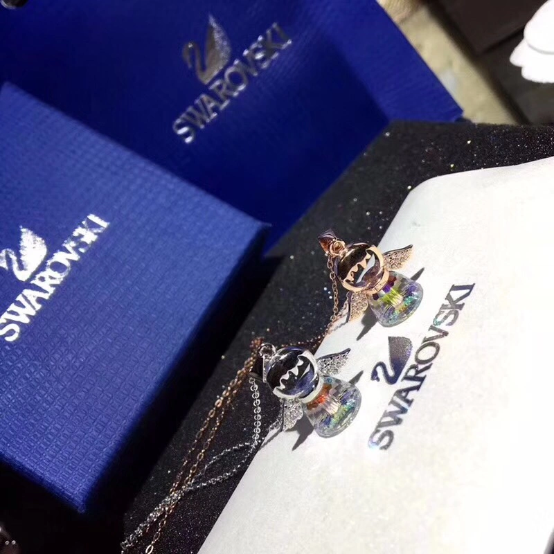 Economical Swarovski Necklaces