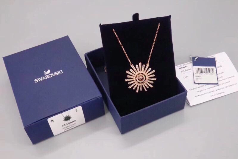 Indistinguishable Swarovski Necklaces
