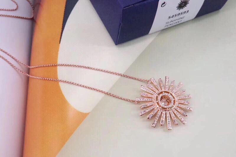 Indistinguishable Swarovski Necklaces
