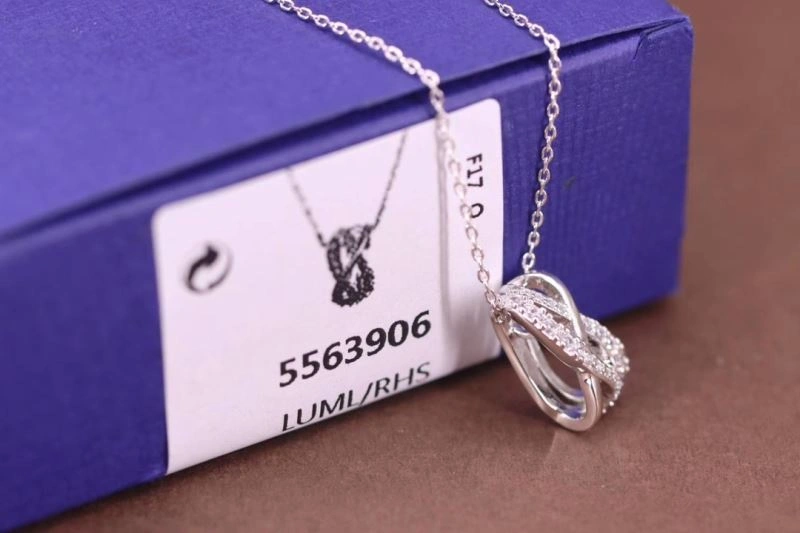 Accurate model Swarovski Necklaces