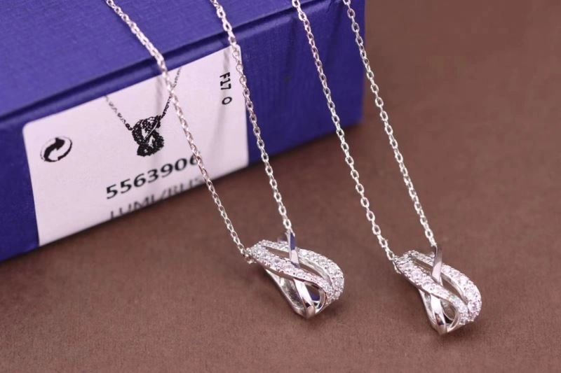 Accurate model Swarovski Necklaces