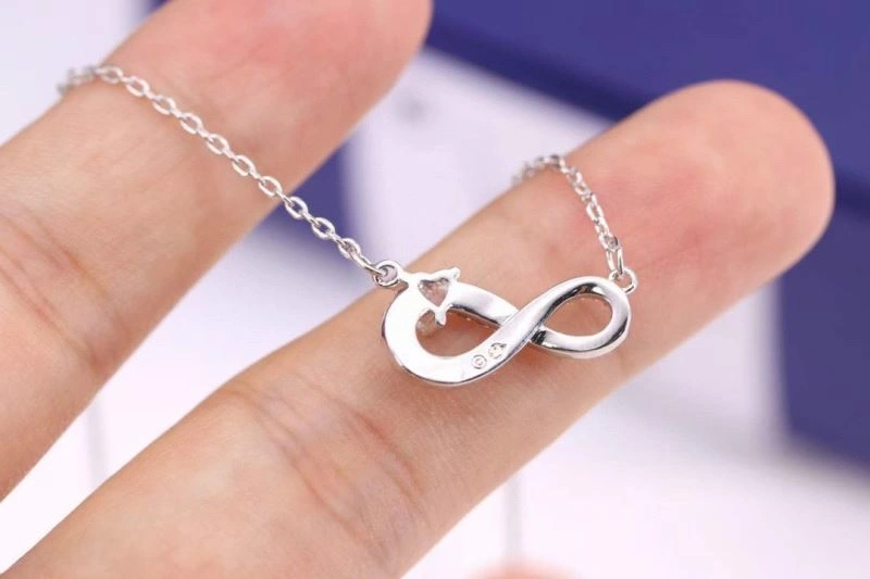 Factory-made Swarovski Necklaces