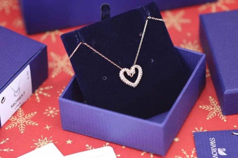 Discounted Swarovski Necklaces