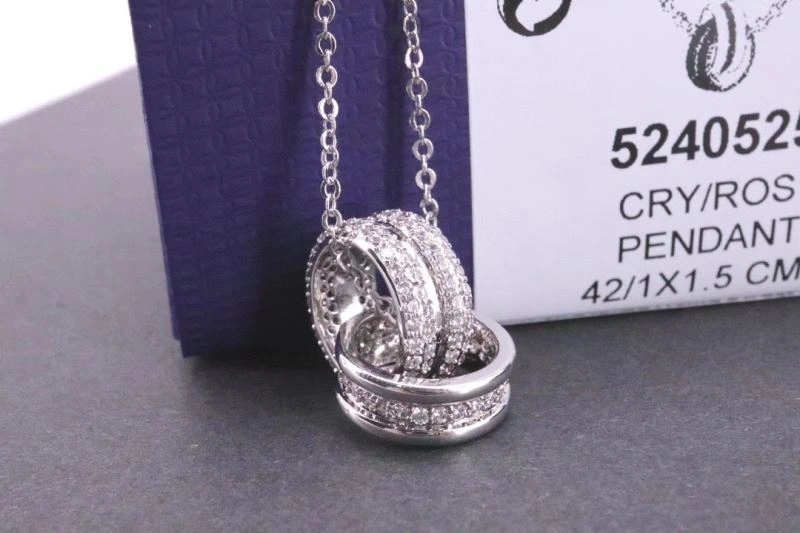 Accurate model Swarovski Necklaces
