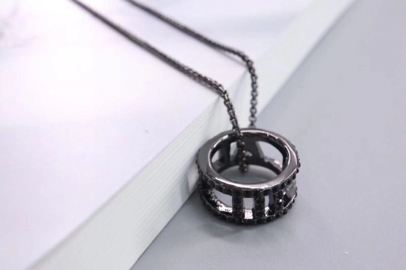 Cut-rate Swarovski Necklaces