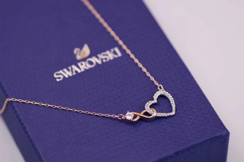 Brand-authenticated Swarovski Necklaces