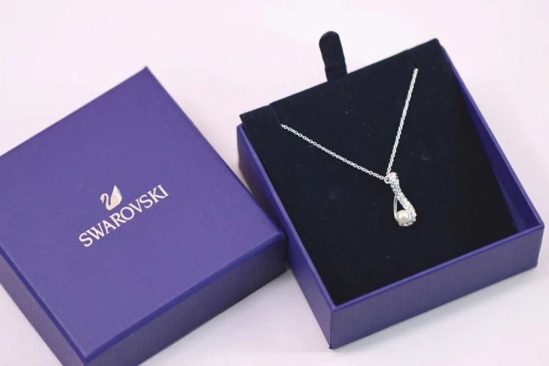 Accurate model Swarovski Necklaces