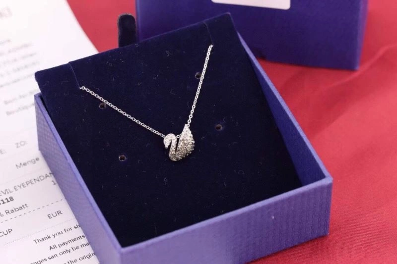 Exact replica Swarovski Necklaces