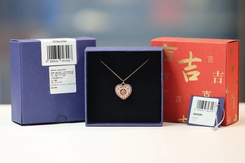 Factory-made Swarovski Necklaces