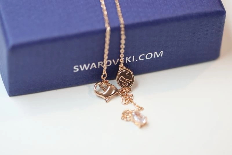 Factory-made Swarovski Necklaces
