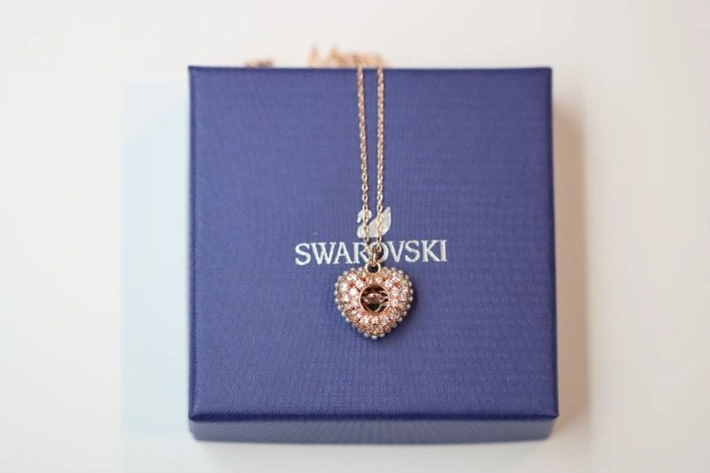 Factory-made Swarovski Necklaces