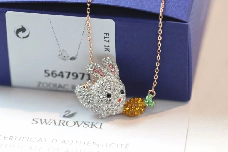 Accurate model Swarovski Necklaces