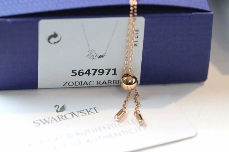 Accurate model Swarovski Necklaces