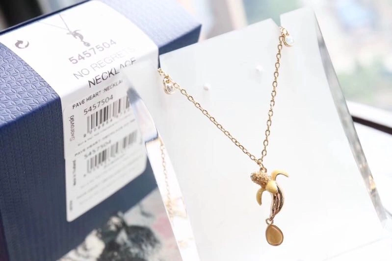 Cut-rate Swarovski Necklaces
