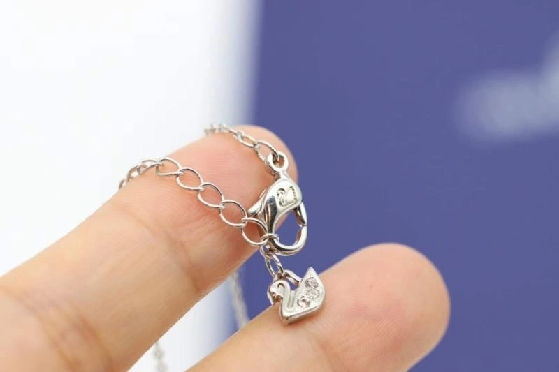 Low-cost Swarovski Necklaces
