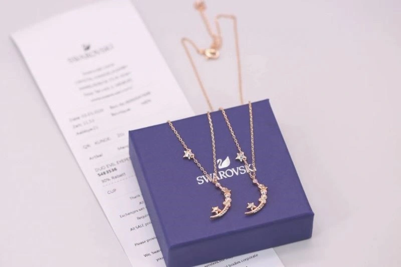 Cut-rate Swarovski Necklaces