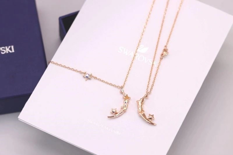 Cut-rate Swarovski Necklaces