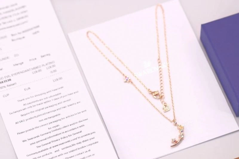 Cut-rate Swarovski Necklaces