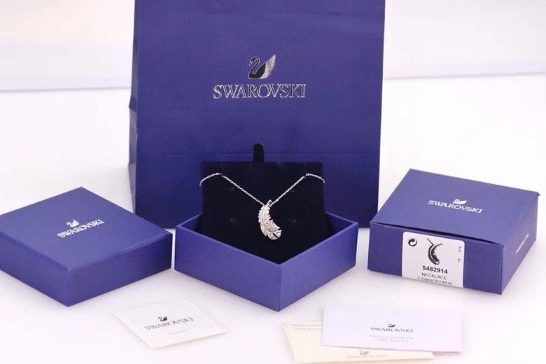 Cut-rate Swarovski Necklaces