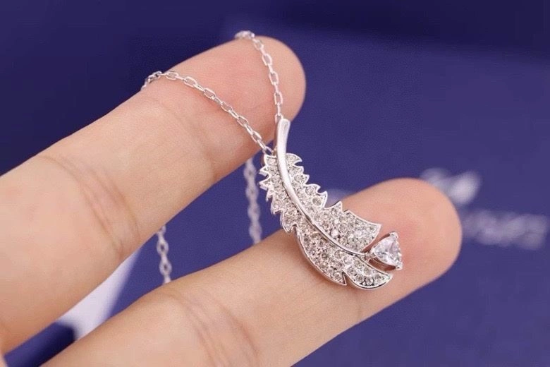 Cut-rate Swarovski Necklaces