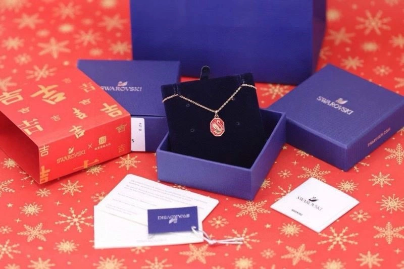Top match Swarovski Necklaces