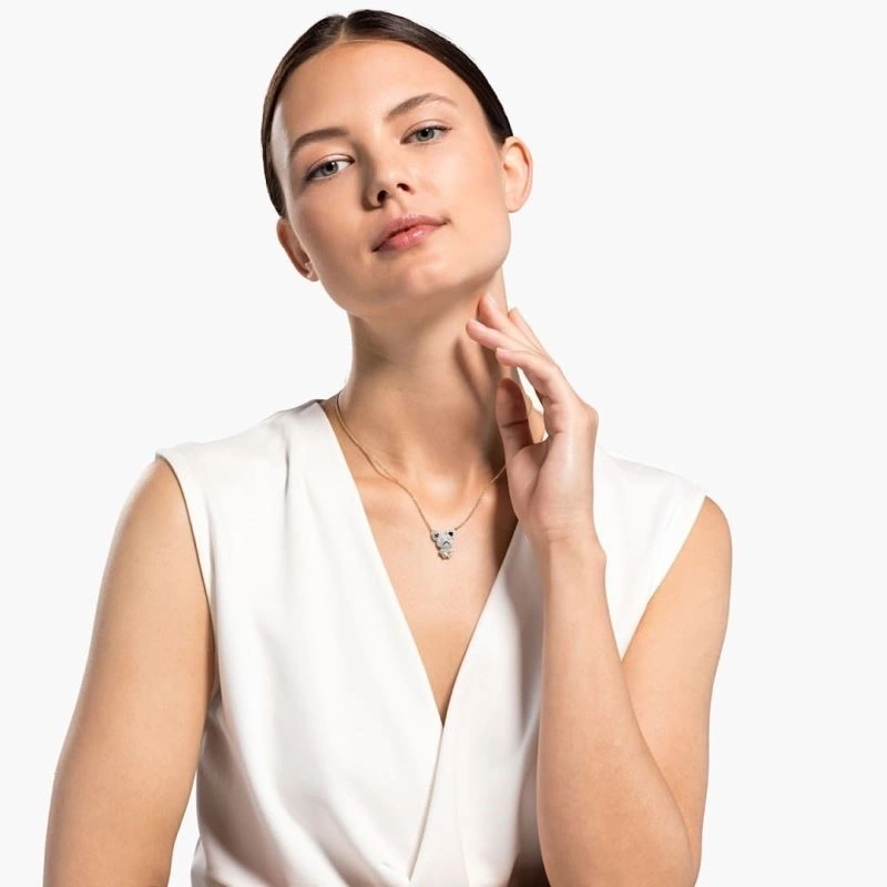 Cut-rate Swarovski Necklaces