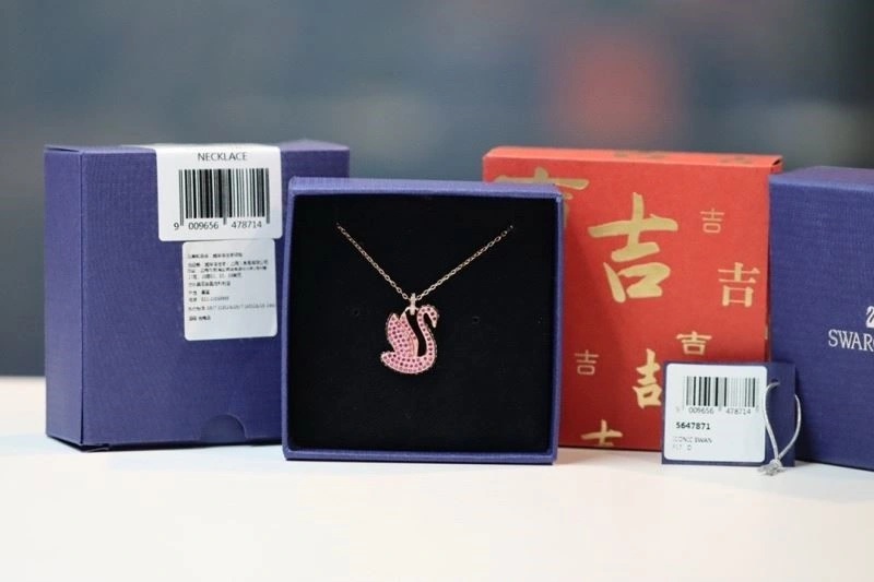 High fidelity Swarovski Necklaces