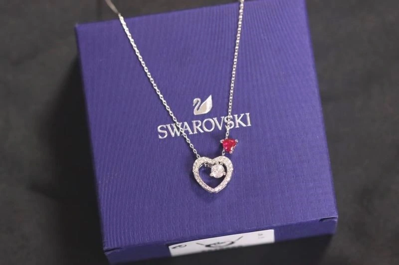 Inexpensive Swarovski Necklaces